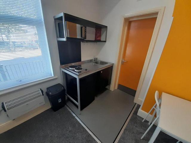 Studio to rent