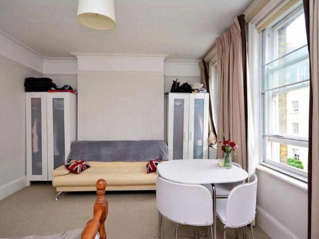 Studio to rent