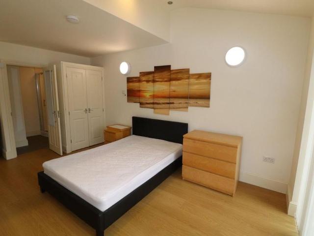 Studio to rent