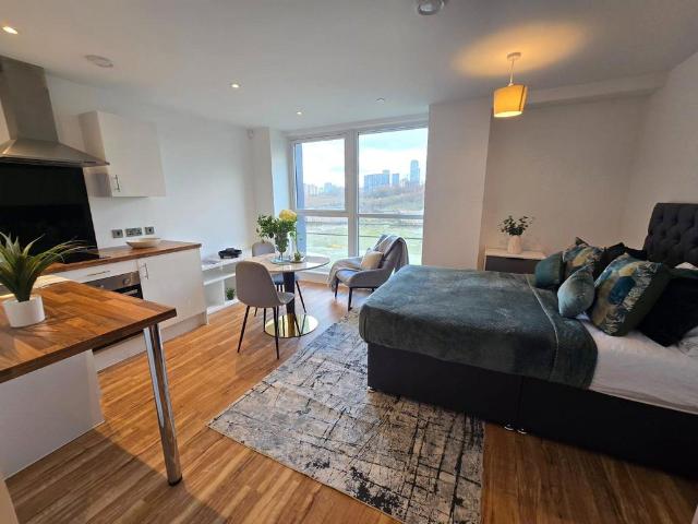Studio to rent