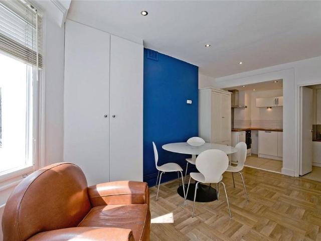Studio to rent