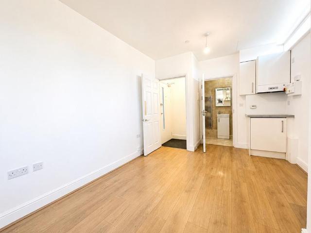 Studio to rent