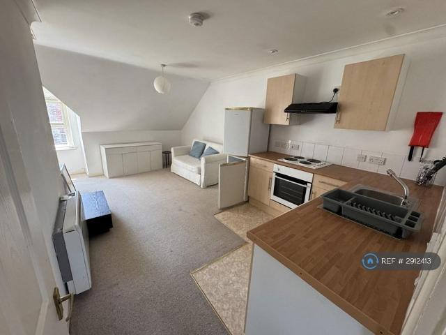 Studio to rent