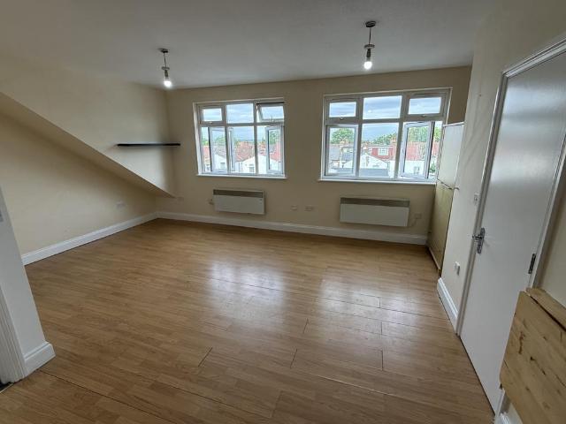 Studio to rent