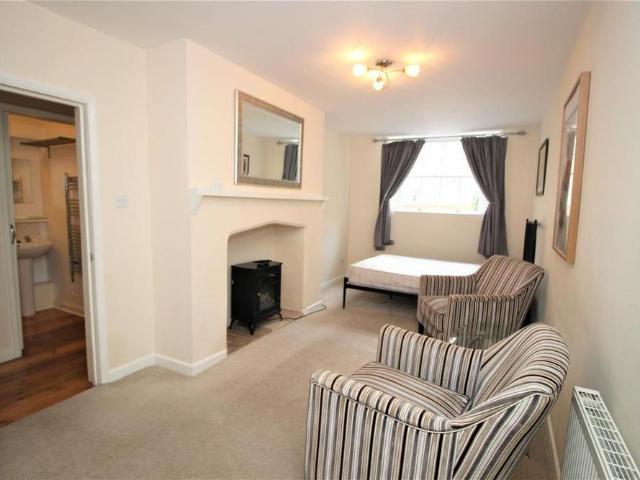 Studio to rent