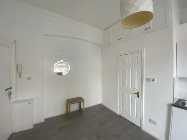 Studio to rent