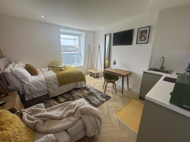 Studio to rent