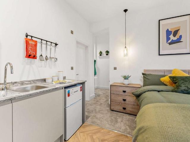 Studio to rent