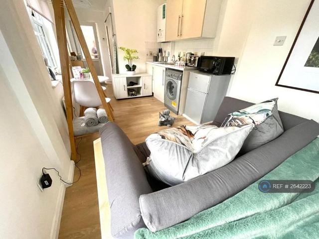Studio to rent