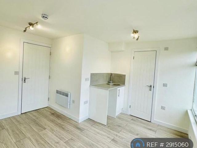 1 bedroom house share to rent
