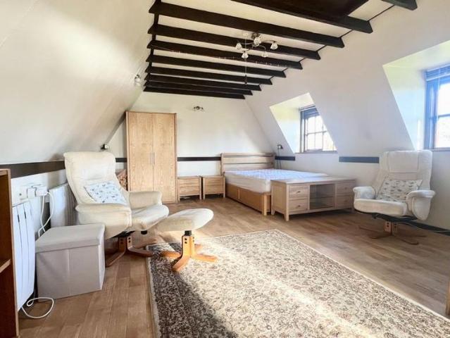 Studio to rent