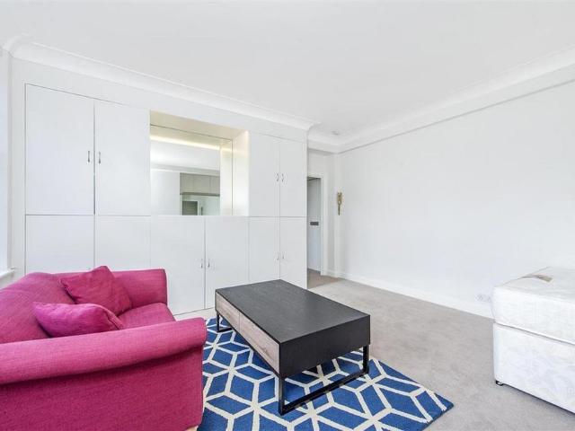 Studio to rent