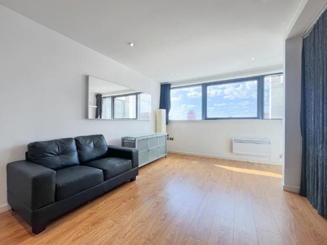 Studio to rent