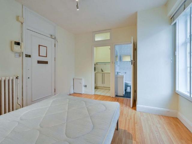Studio to rent
