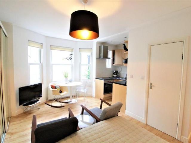 Studio to rent