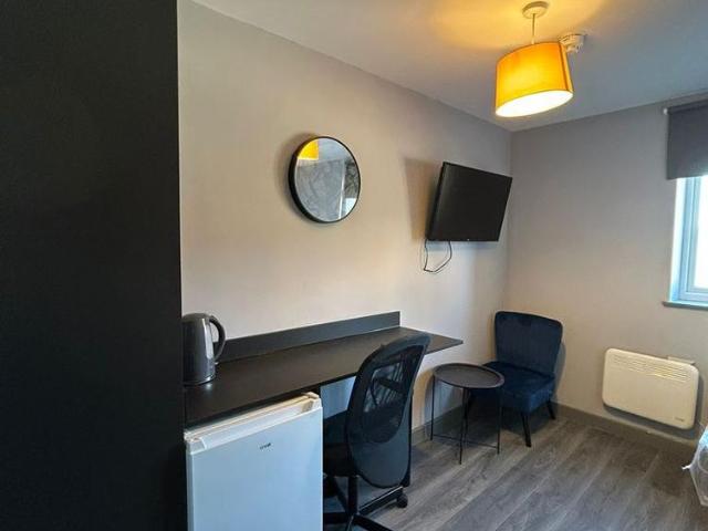 Studio to rent