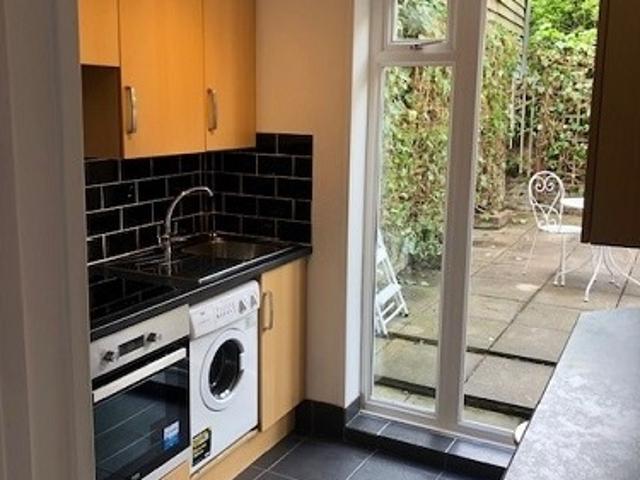 Studio To Rent