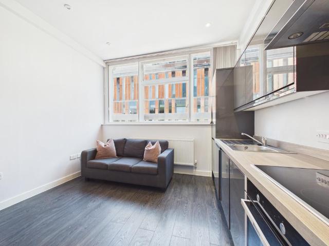 Studio to rent