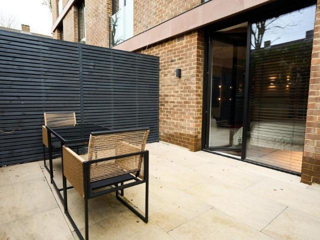 Studio to rent
