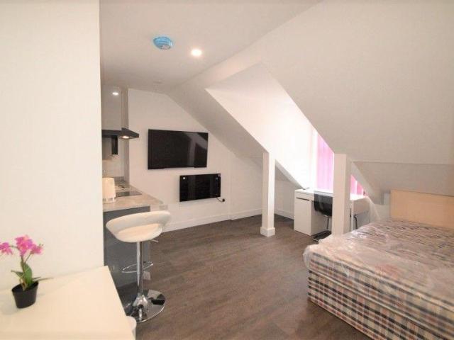 Studio to rent