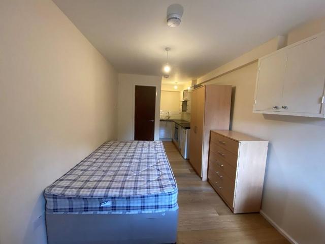 Studio to rent