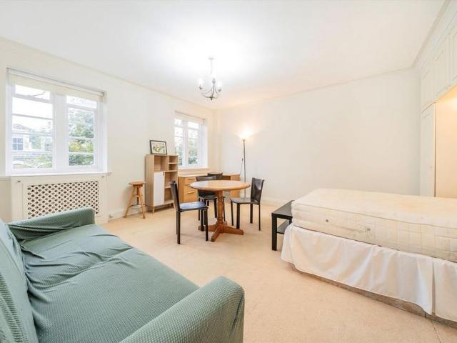 Studio to rent