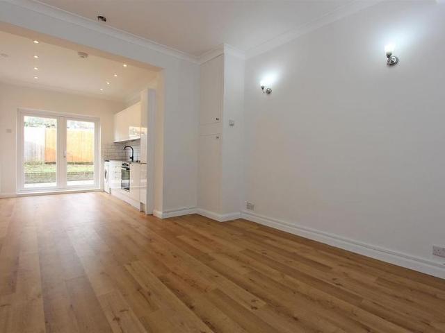 Studio to rent