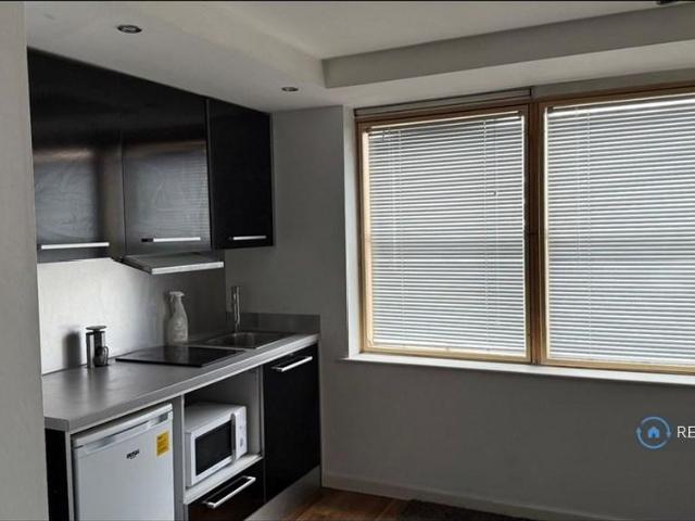 Studio to rent