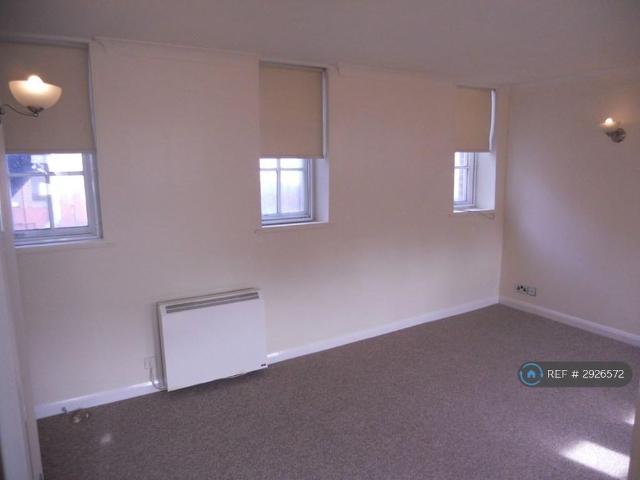 Studio to rent