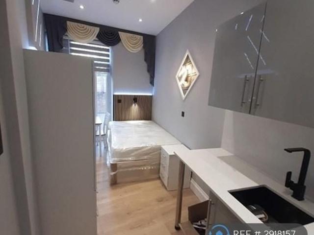 Studio to rent