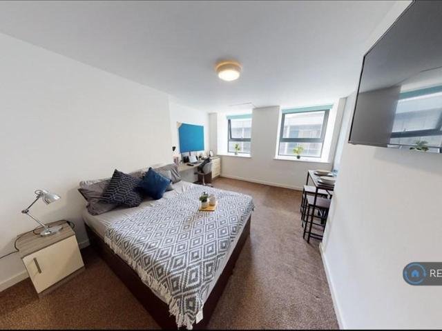 Studio to rent