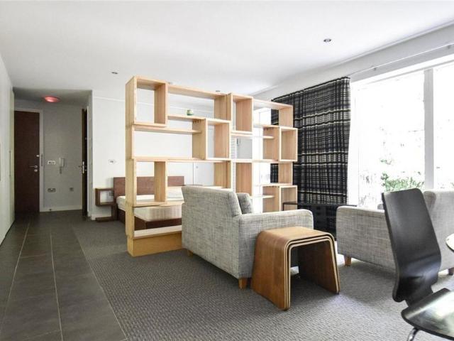 Studio to rent