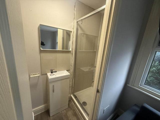 Studio to rent