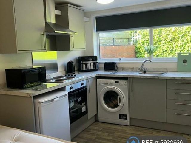 Studio to rent