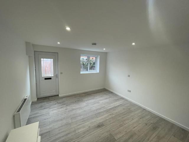 Studio to rent
