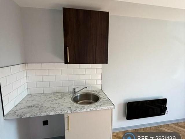 Studio to rent