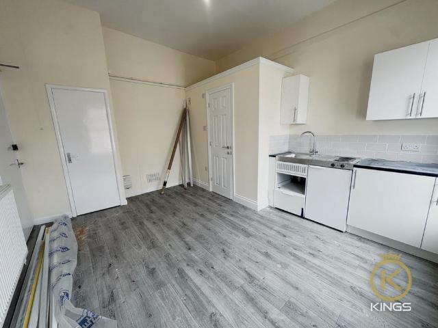 Studio to rent