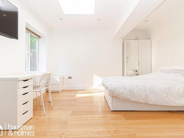 Studio to rent