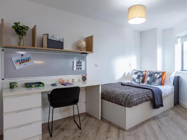 Studio to rent