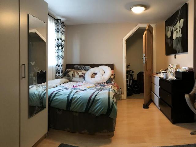 Studio to rent