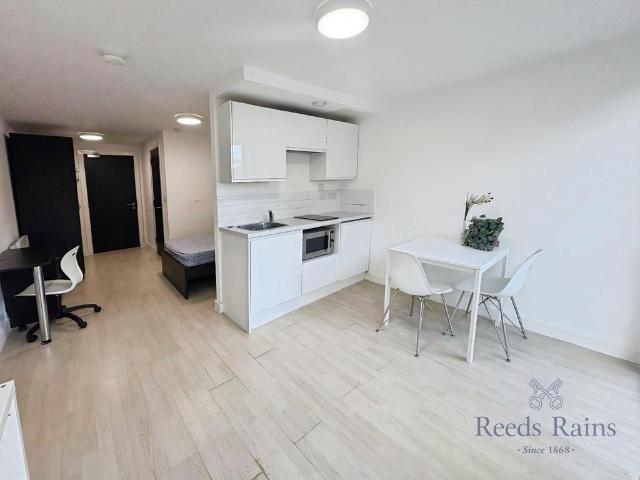 Studio to rent