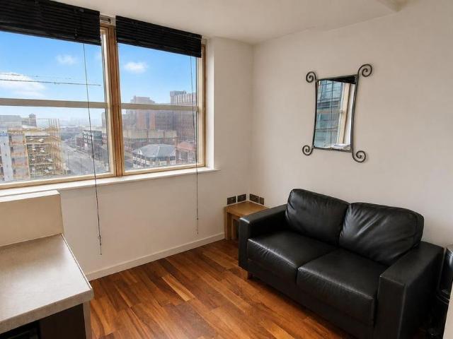 Studio to rent
