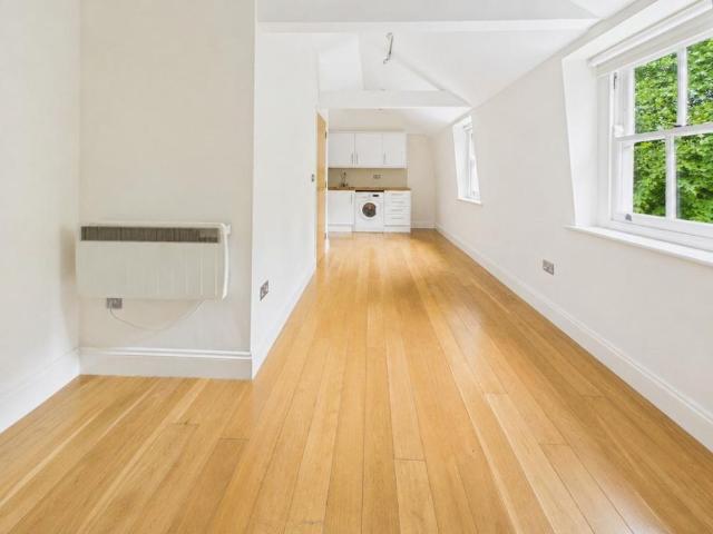 Studio to rent