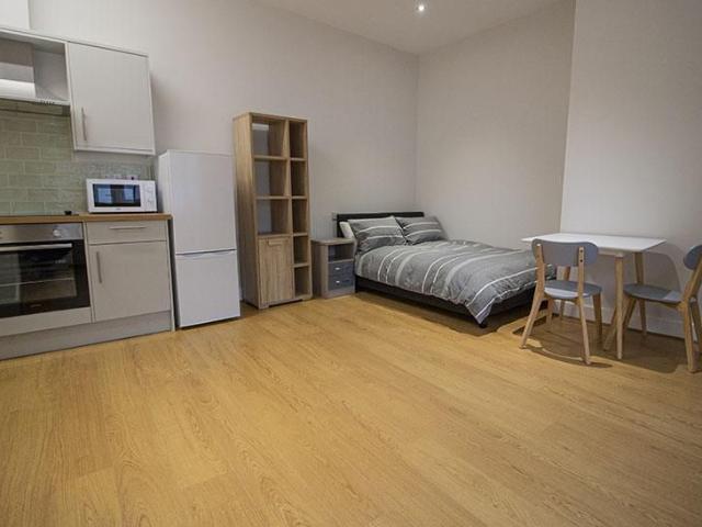 Studio to rent