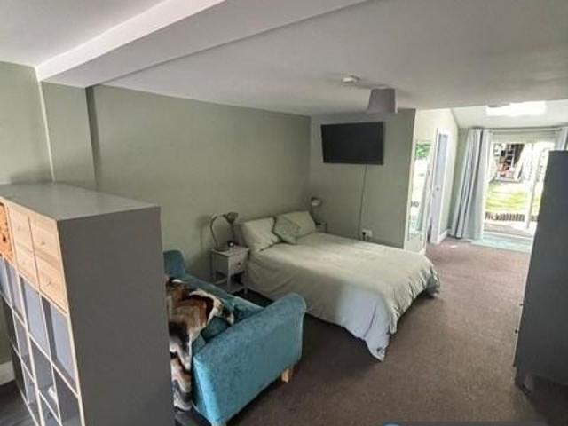Studio to rent
