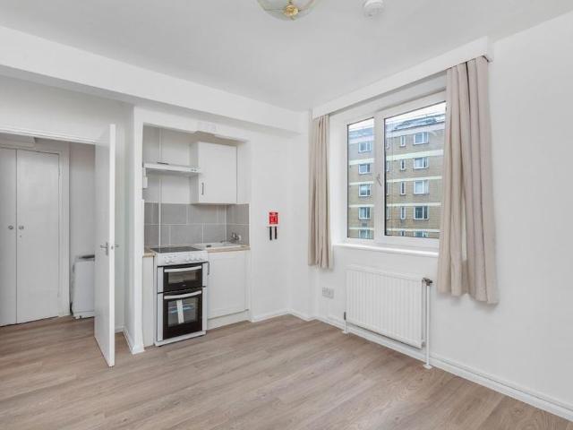 Studio to rent