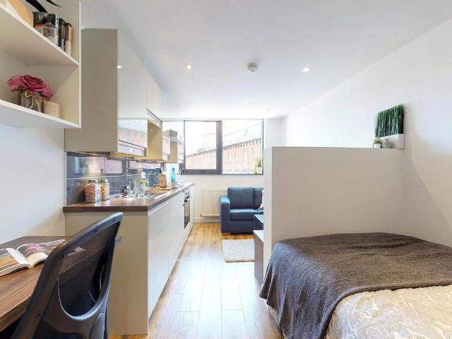 Studio to rent