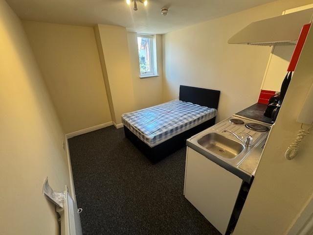 Studio to rent