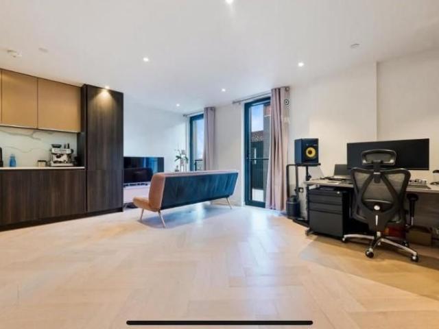 Studio to rent