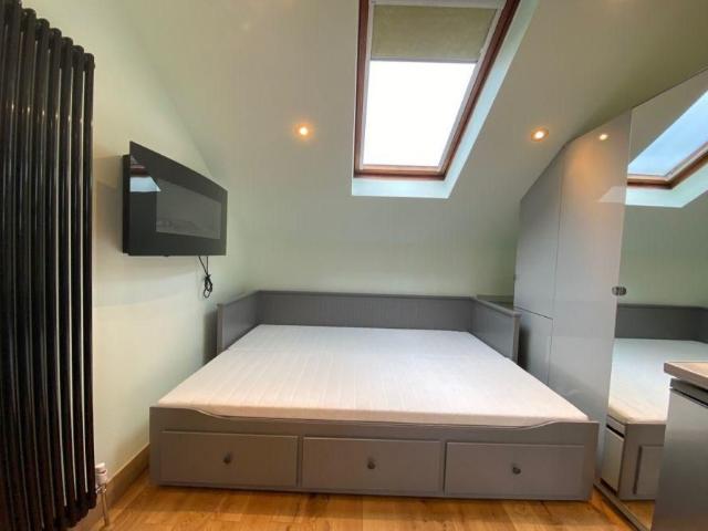 Studio to rent